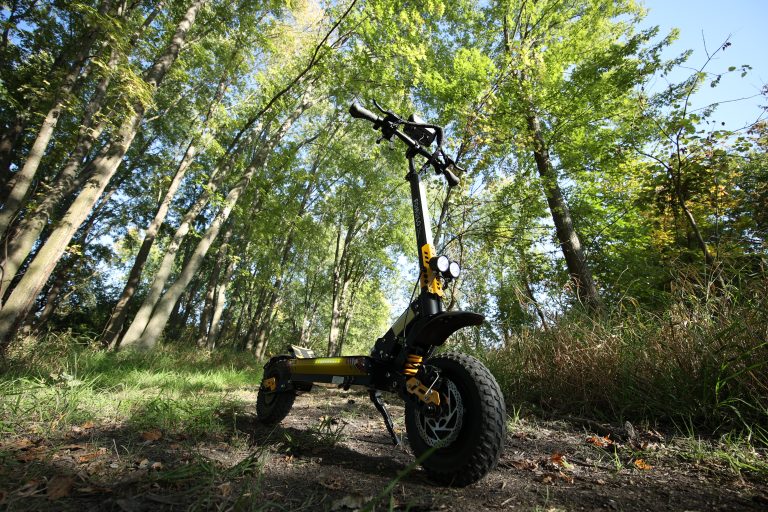 Topriding Foholo F15 Review — The $999 Scooter That’s Fast AF - Amped ...
